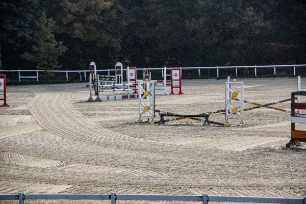 How to Choose the Right Outdoor Riding Arena Footing
